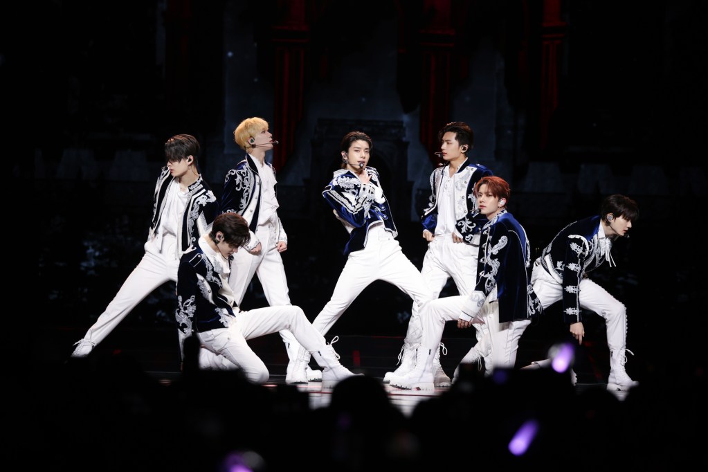 ENHYPEN Holds Their First-Ever Oakland Concert on ‘Fate+’ Tour - Asia ...